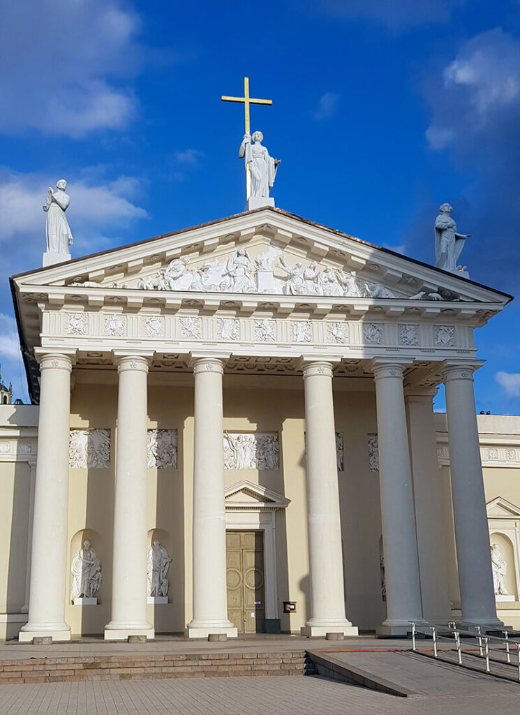 Šv. vyskupo Stanislovo ir šv. Vladislovo Arkikatedra Bazilika ...